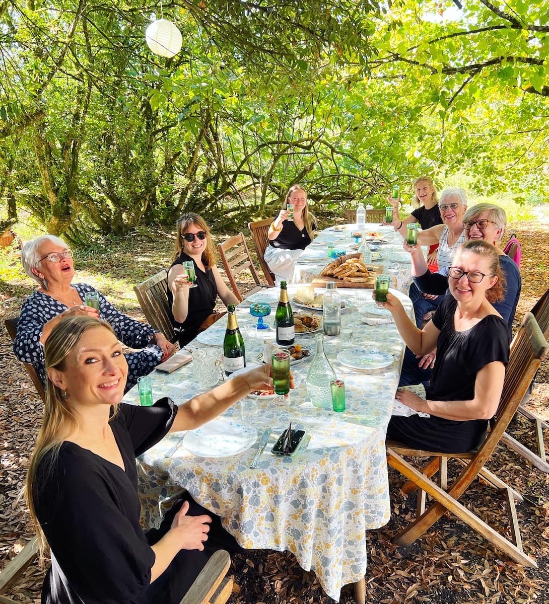 Elämäni Toinen Kevät - The Happy Hamlet